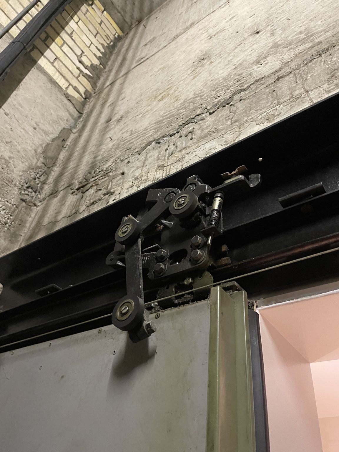 Lift Door System - Electra Lift Lift Door System Upgrade | Lift Upgrade
